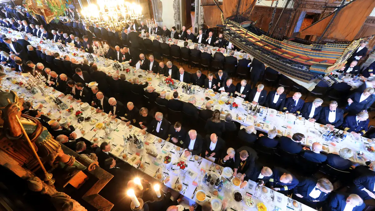 Bundesverkehrsminister Wissing kommt zur Schaffermahlzeit nach Bremen