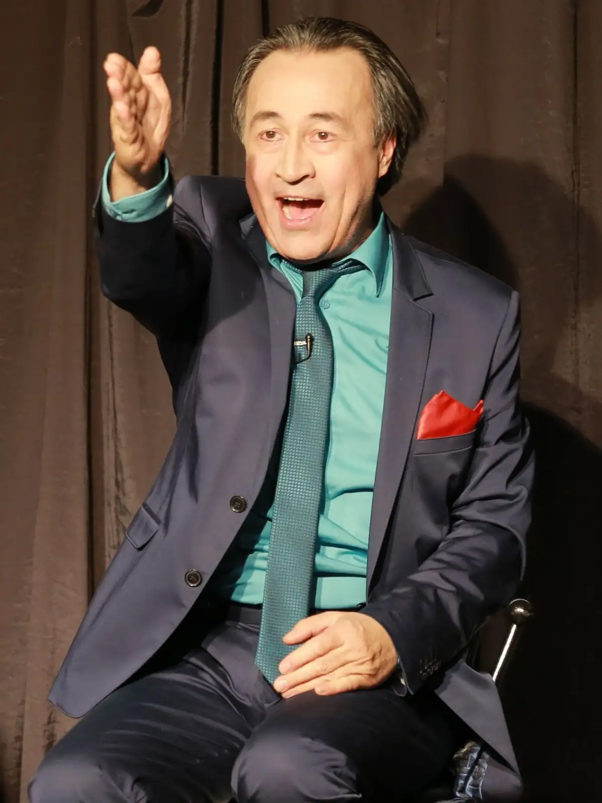 Alvaro Solar philosophiert über „Männerfreundschaft“