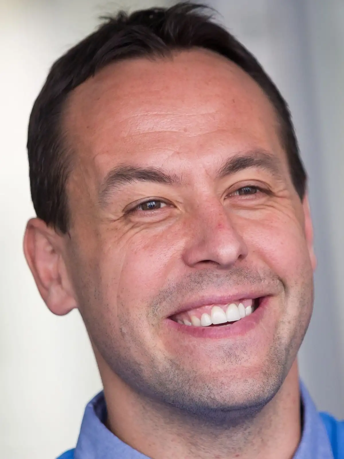 Der Neue an der Bande