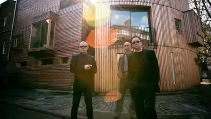 Wire mit "Red Barked Tree" auf Tour