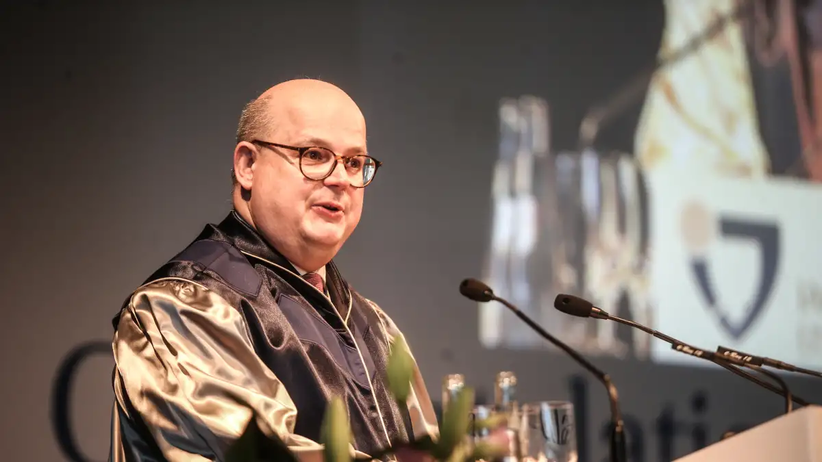 Präsident Michael Hülsmann verlässt Jacobs University