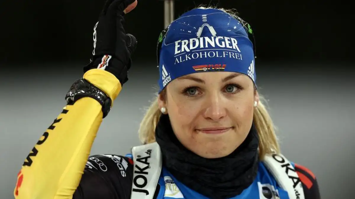 Biathlon-Abschiedsparty: Neuner fällt vom Himmel