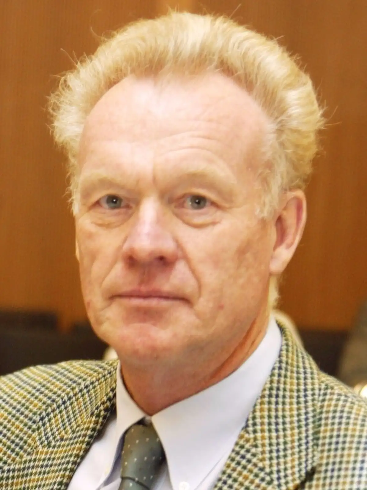 Ex-Innensenator van Nispen gestorben