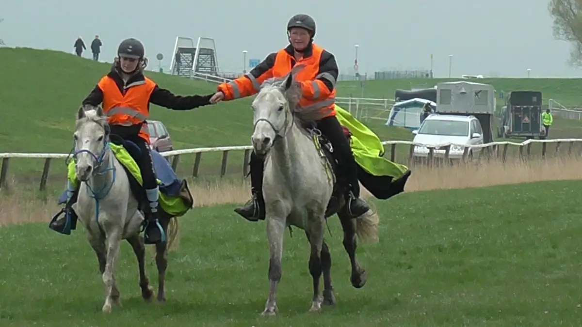Hand in Hand zum Sieg