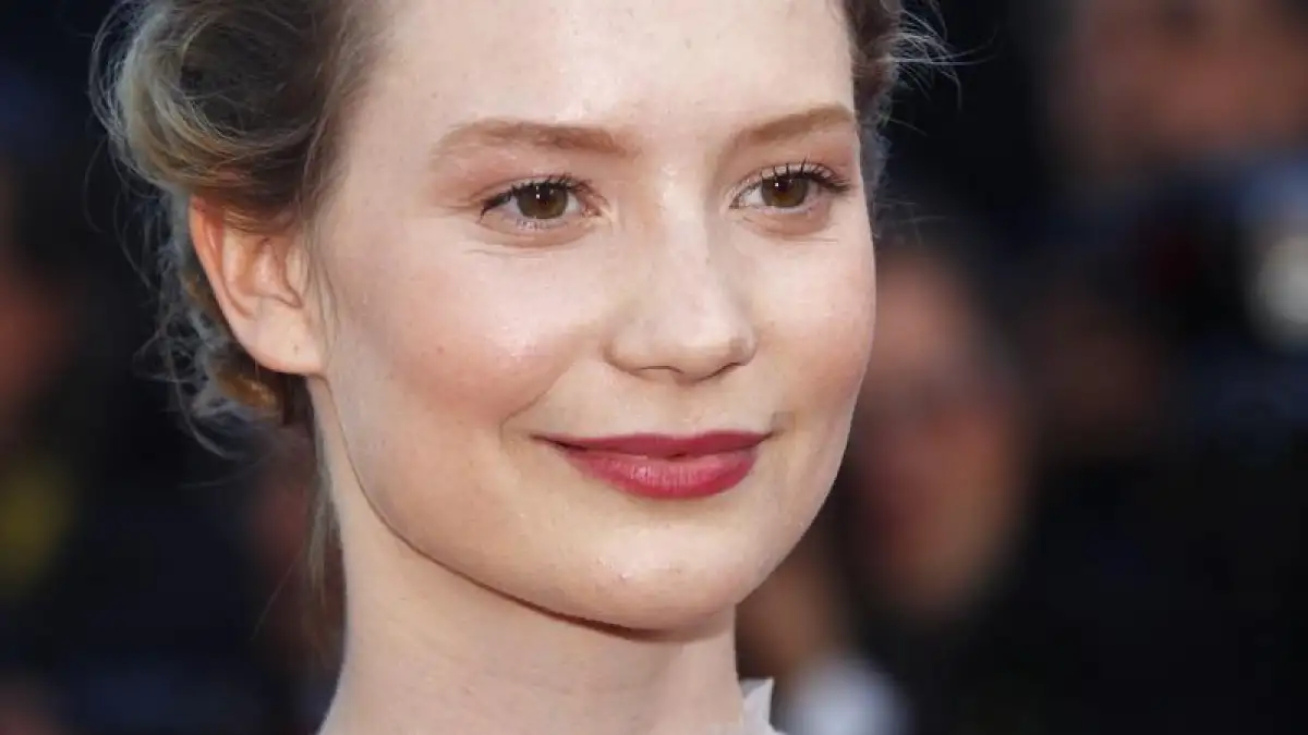 Mia Wasikowska spielt "Madame Bovary"
