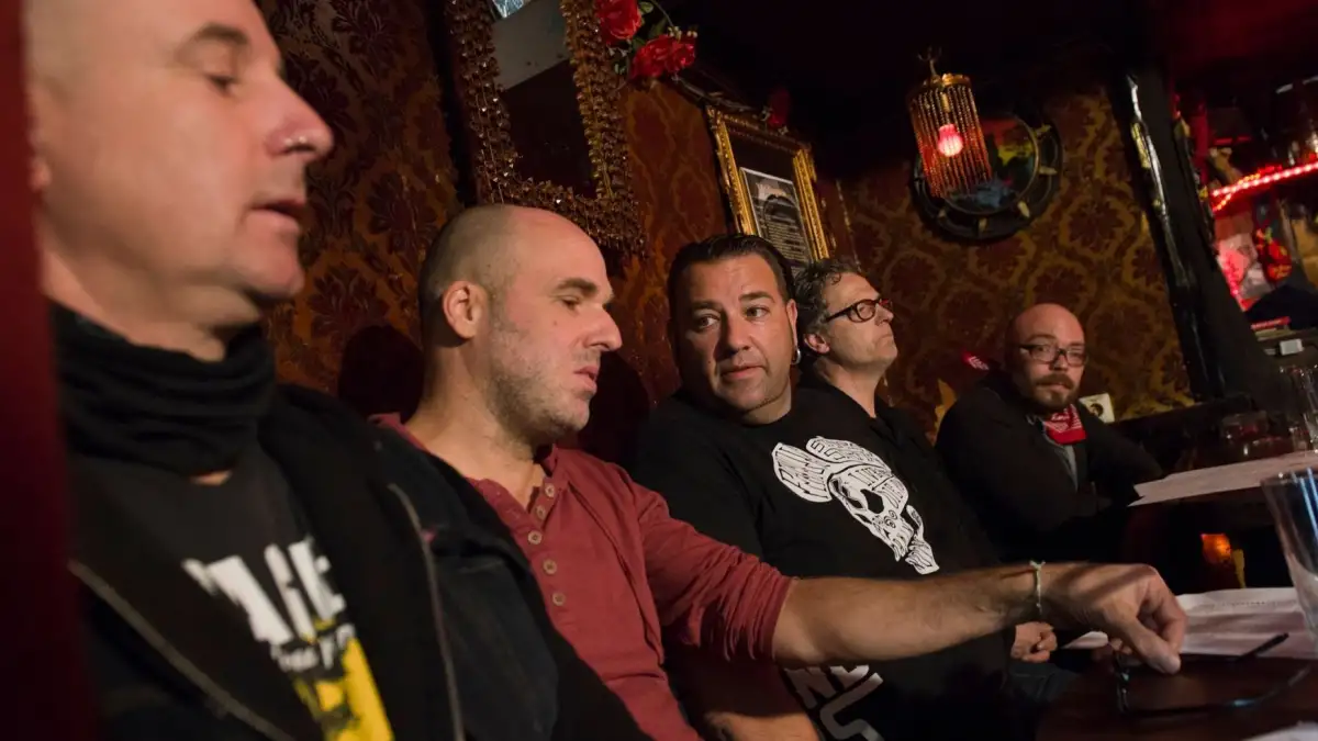 Kultur- und Bandabend findet drinnen statt