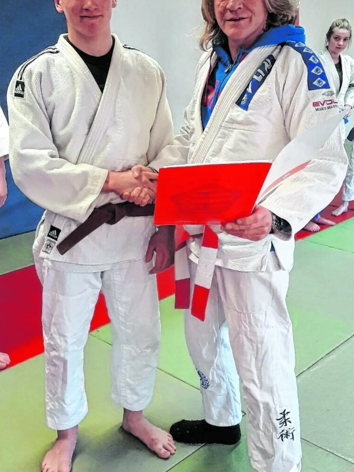 Bremer Verband ehrt Tom Heine