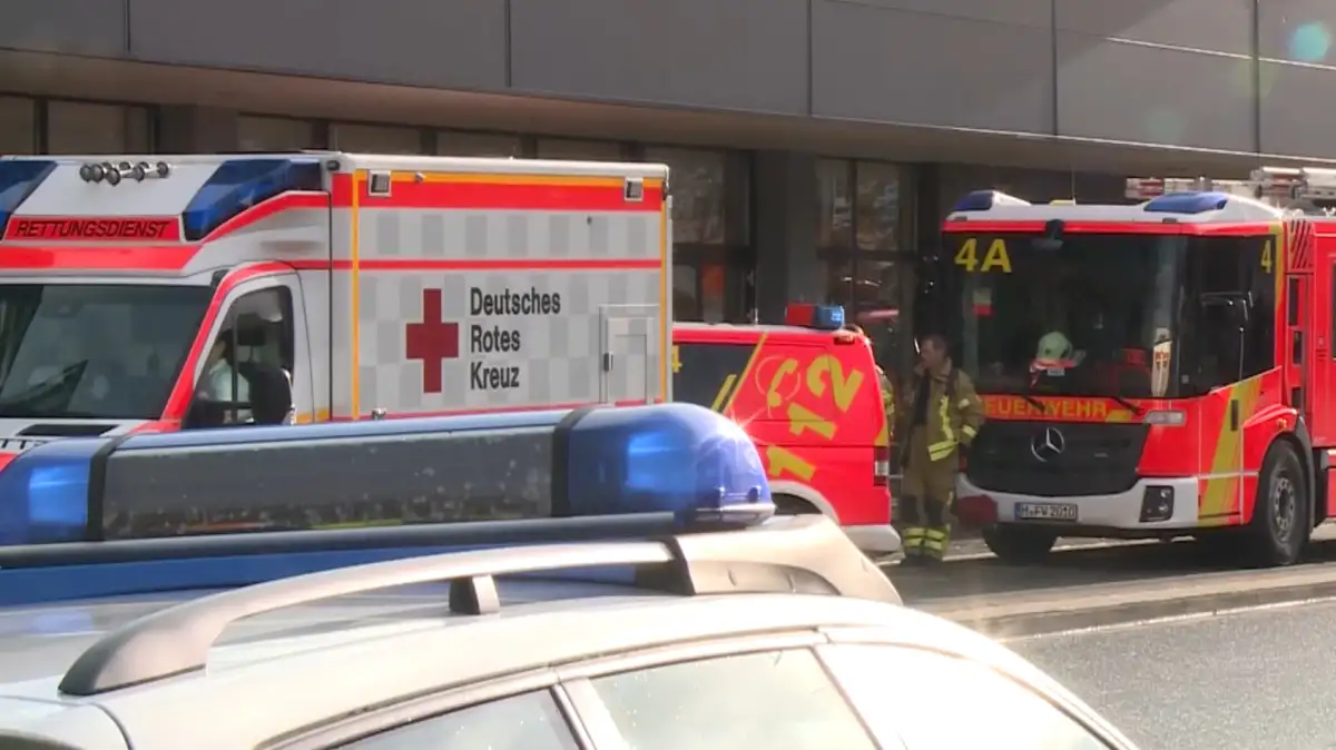 Polizei stellt selbst gebauten Brandsatz im Finanzamt Hannover sicher