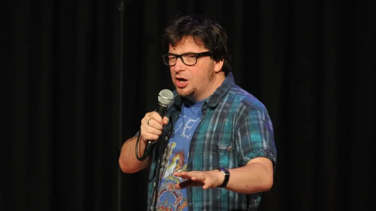 Bender erklärt das Divarena zur Sarah-Connor-Gedächtnishalle