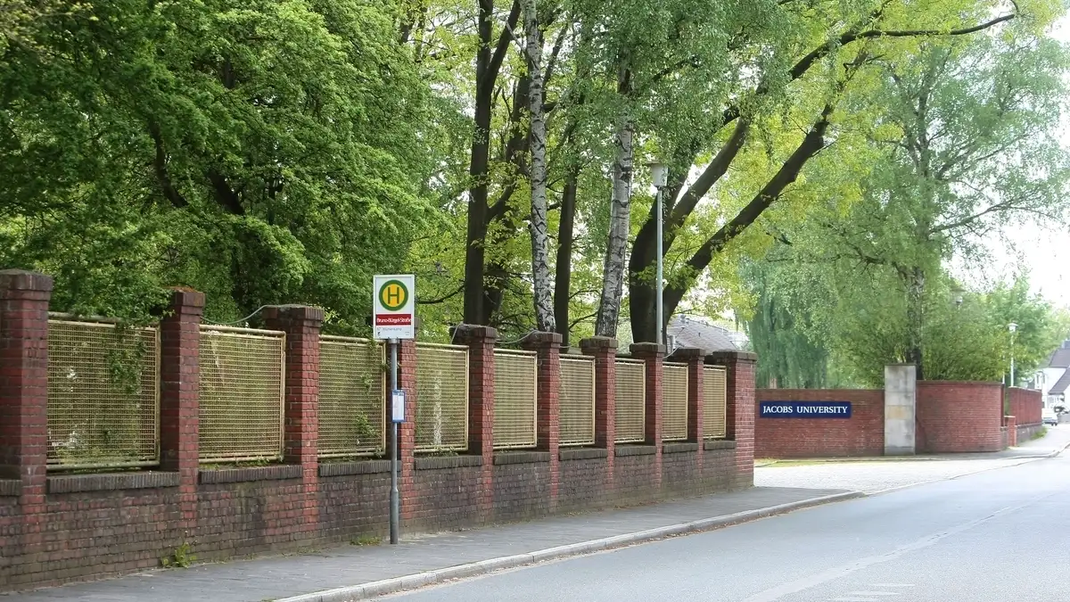 "Ich würde die Mauer morgen abreißen"