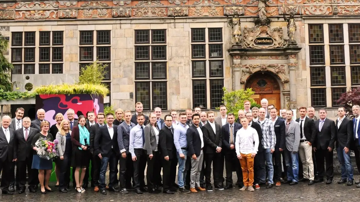 PFFH-Technikum verabschiedet 38 Absolventen