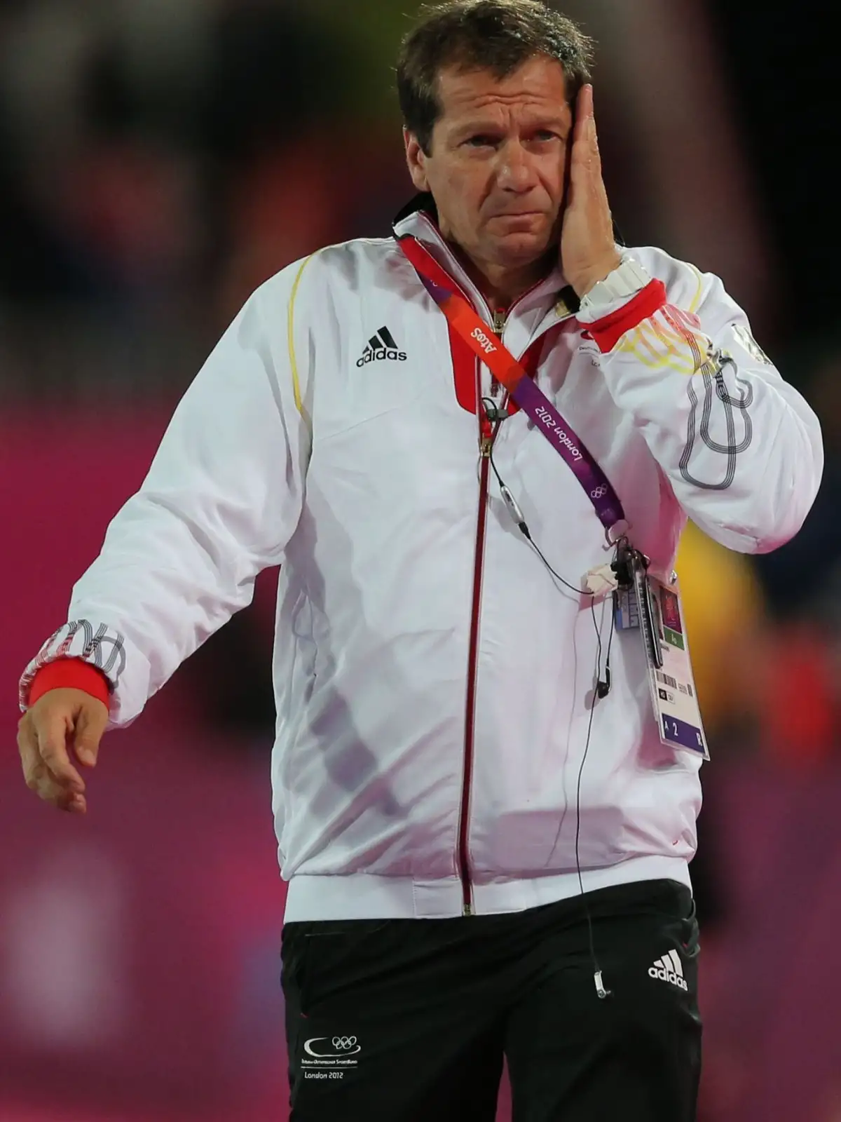 Behrmann verabschiedet sich wieder