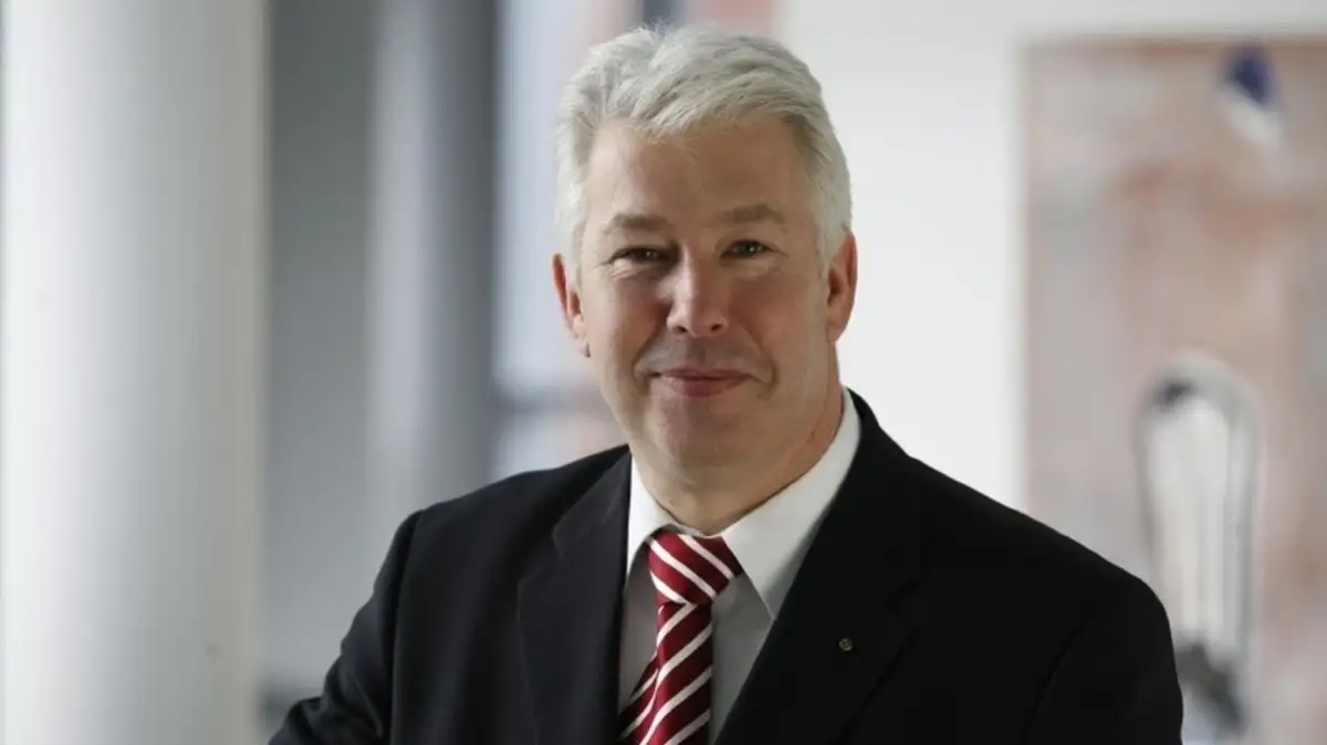 Martin Wagener wechselt in die Wirtschaft