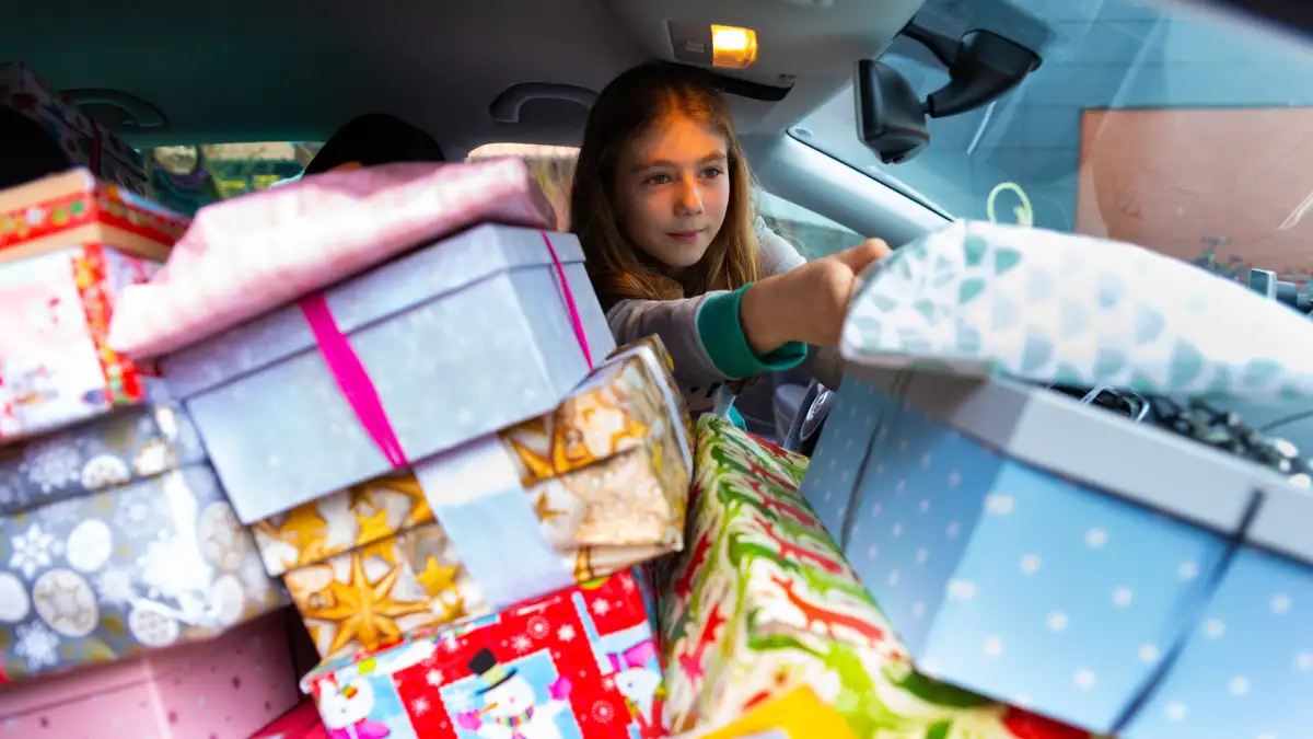 Kinder beschenken Kinder