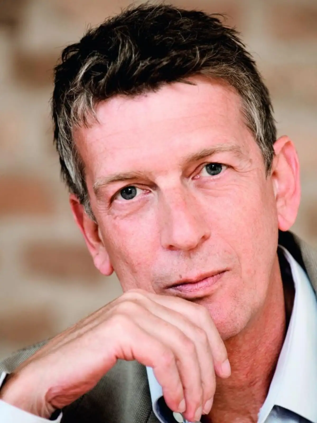 "Ein makelloser Abstieg": Der Autor, Produzent und ehemalige Moderator ...