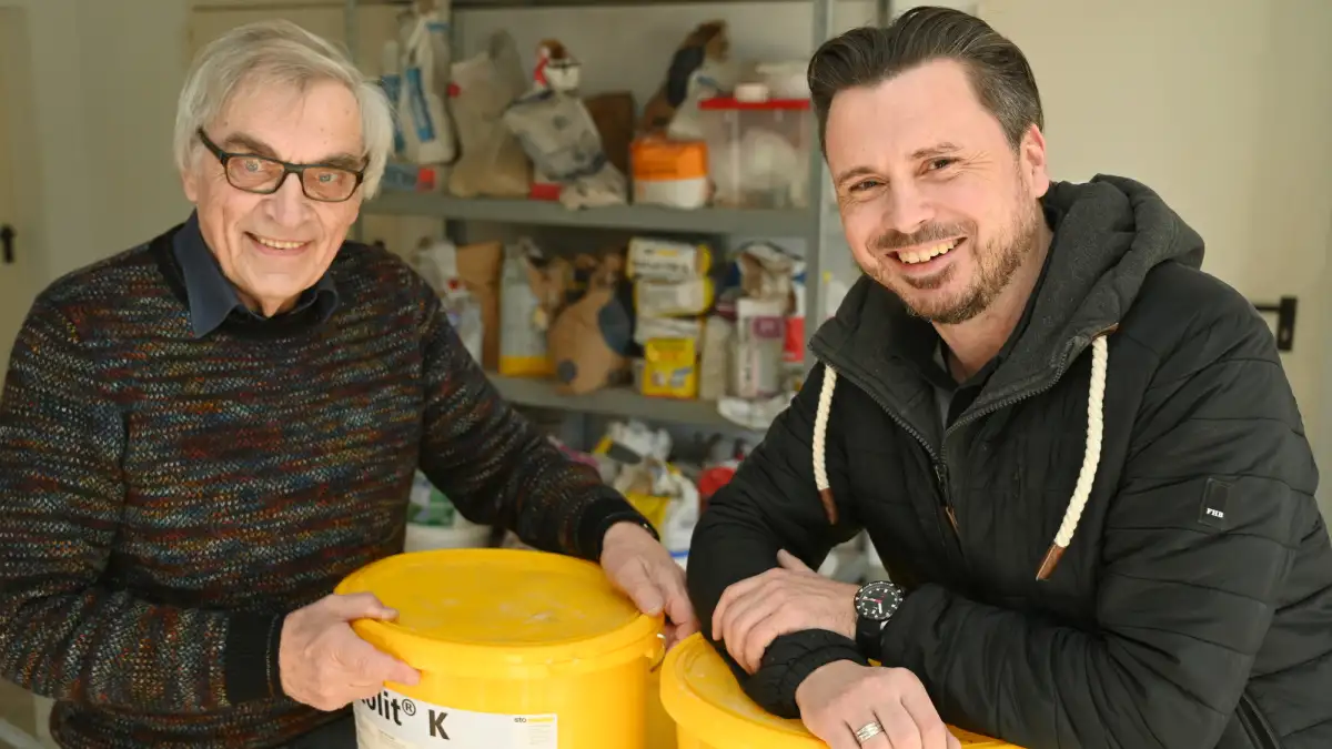 Generationswechsel am Farbkübel