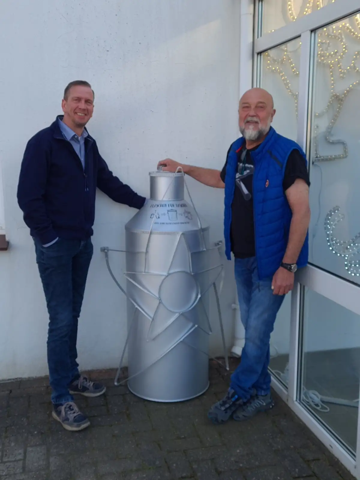 Die Jelitto Star-Gesellschaft sammelt Flaschenpfand für Bedürftige