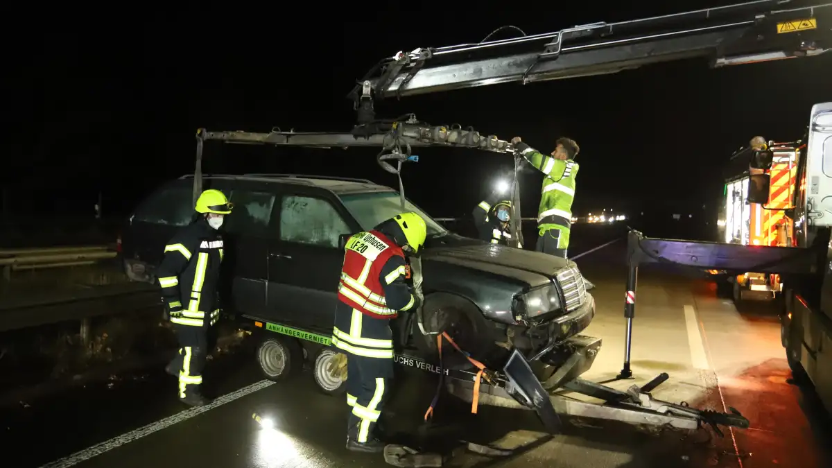 Vollsperrung der A27 in Richtung Hannover nach Unfall am Bremer Kreuz
