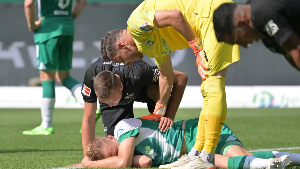Mögliche Kopfverletzung: Werder bangt um Pieper