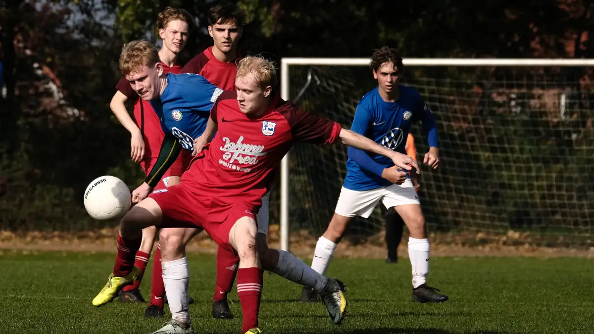 Fußball: A-Junioren des VfL Stenum feiern ersten Saisonsieg