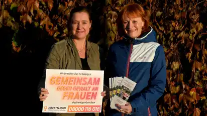 Aktion in Ganderkesee: 7000 Brötchentüten gegen Gewalt an Frauen