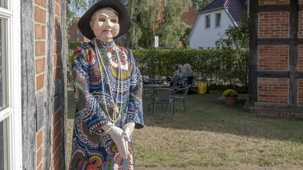 Syke: Twist-A-Gang spielen ungewöhnliches Maskentheater