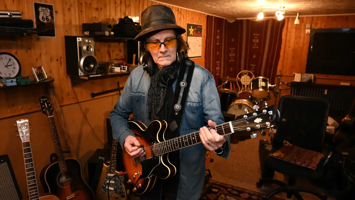 Brian Parrish hat sein neues Album „Shadowman“ fertiggestellt