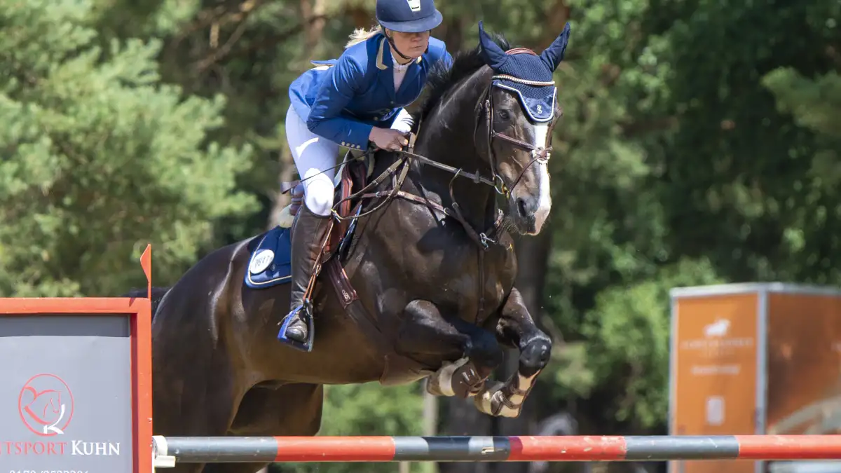 Reiten: Stefanie Jenß holt Heimsieg beim Turnier des RV St. Jürgen