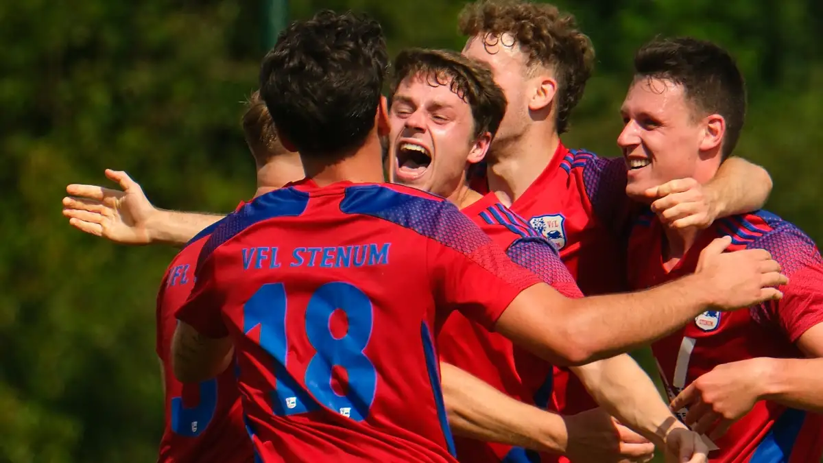 Fußball: VfL Stenum setzt sich in Spitzengruppe fest