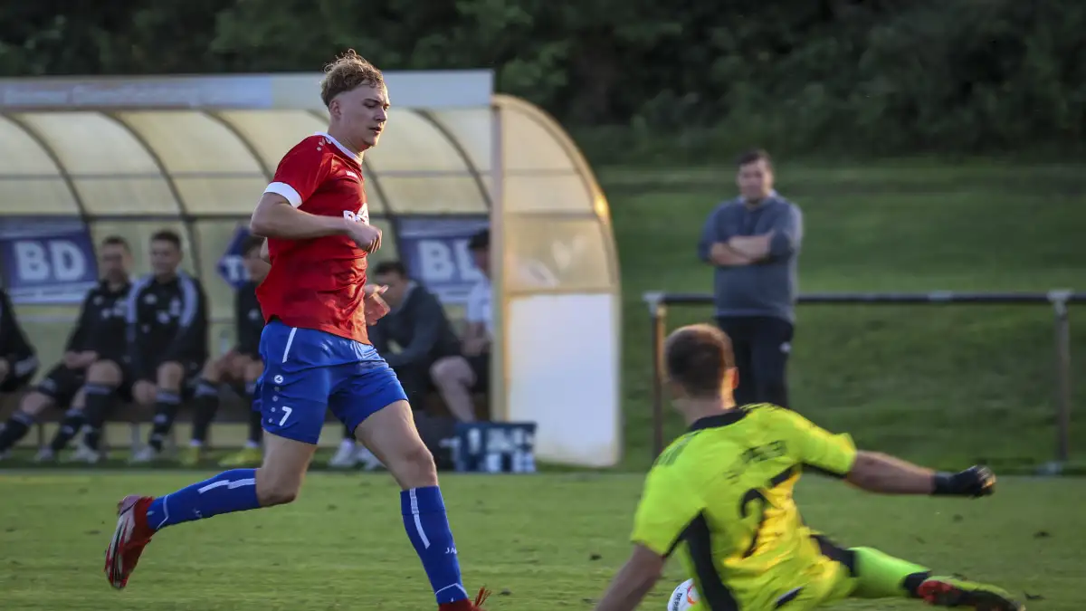 Fußball-Bezirksliga: TV Oyten knüpft dem SV Ippensen einen Zähler ab