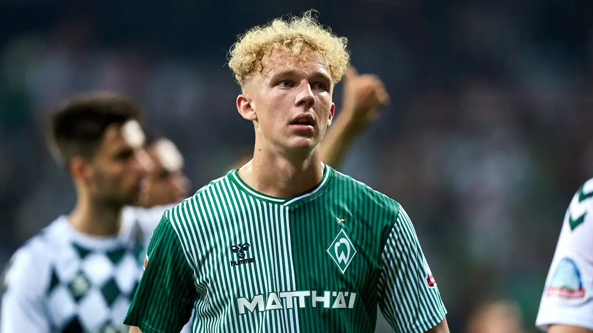 Talent Leon Opitz erhält ersten Profi-Vertrag bei Werder Bremen