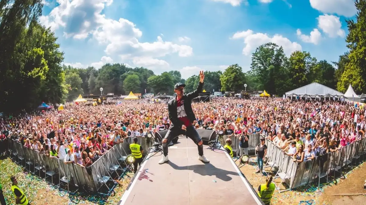 Mallorca-Party: Honk kommt in die Gilde-Festhalle