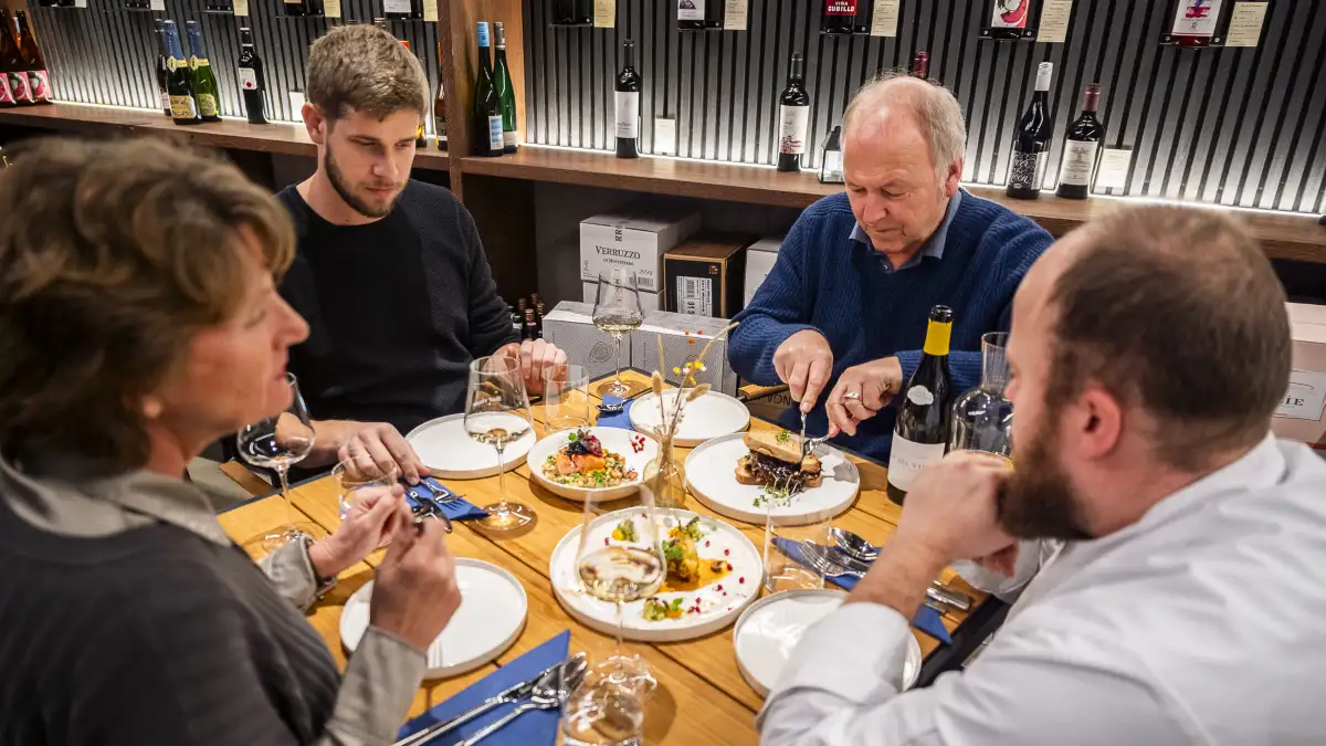 Restaurant-Test: So schmeckt's in der Bar rique am Bremer Europahafen