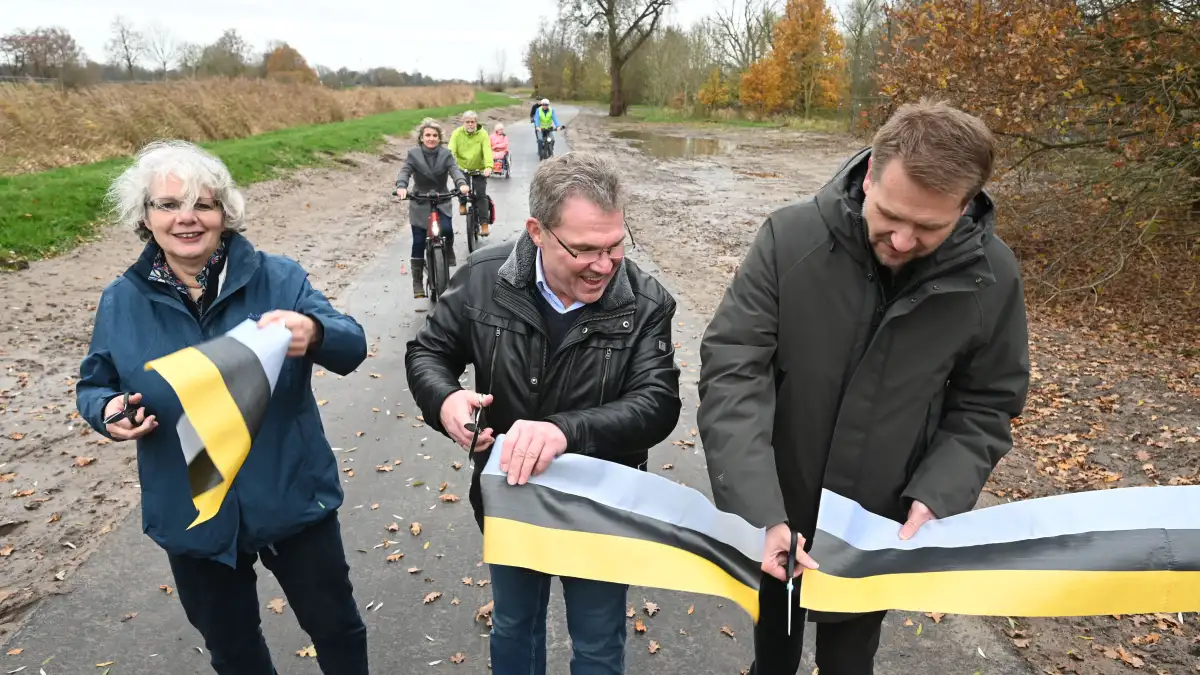 Hamme-Radweg in Ritterhude nach Sanierung eingeweiht