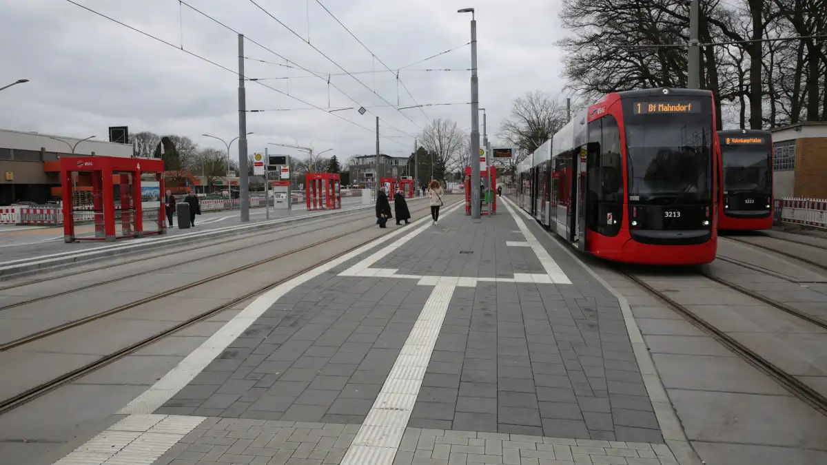 Bremen-Huchting: BSAG-Umsteigeanlage am Roland-Center geht in Betrieb