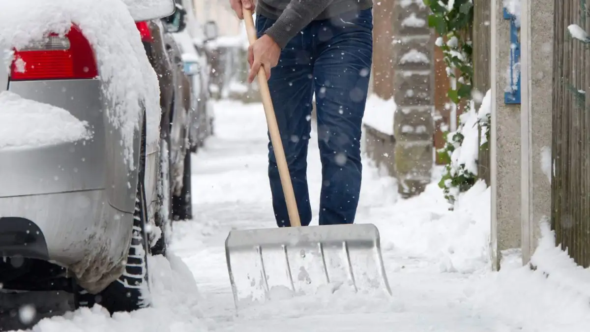 Grasberg im Winter: CDU-Ratsherr kritisiert Räumpflichtverstöße