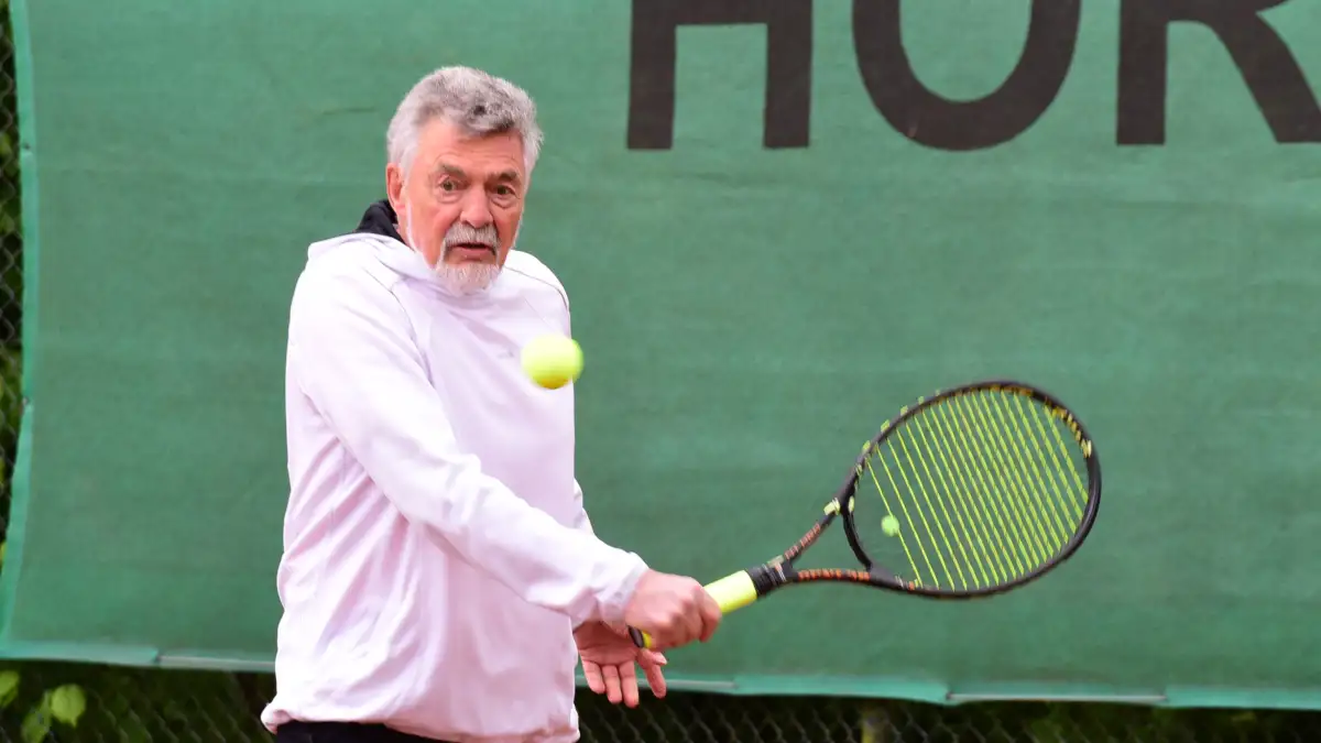 Tennis: Herren 75 des Huder TV erkämpfen Remis beim VfL Kutenholz