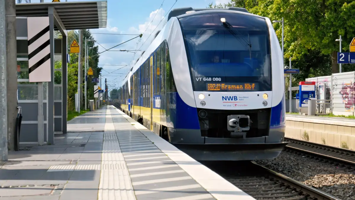 Verkehr: Busse statt Bahn zwischen Oldenburg und Bremen im Januar