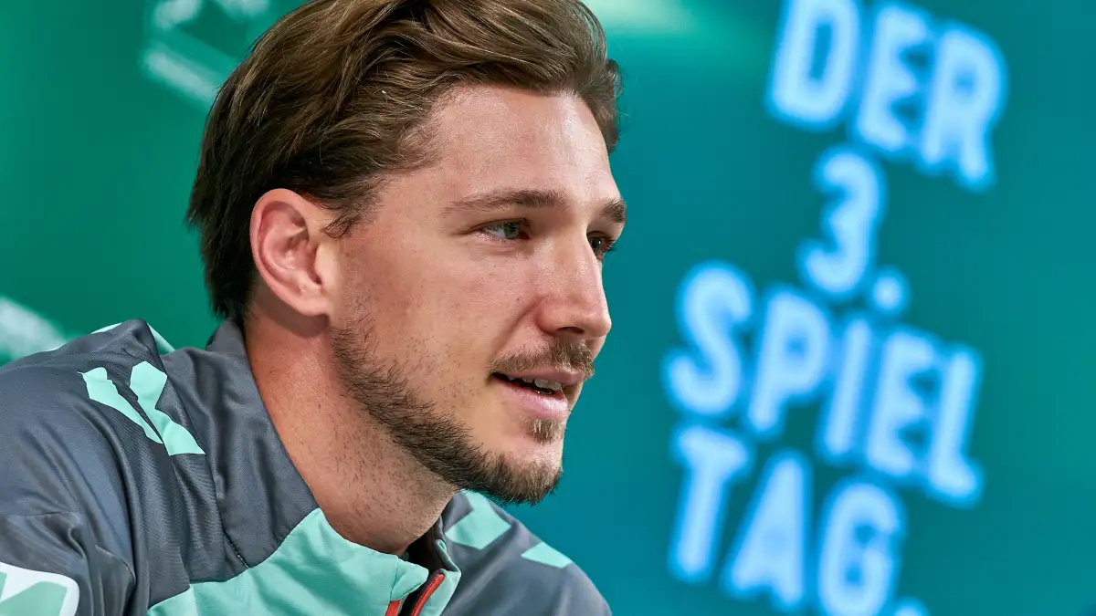 Werder-Profi Niklas Stark über den Umgang mit Ducksch und Friedl