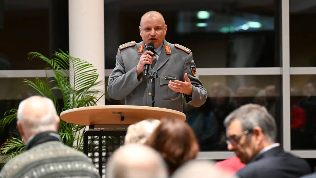 Bundeswehr: General Holger Draber beim Loccumer Kreis in Osterholz