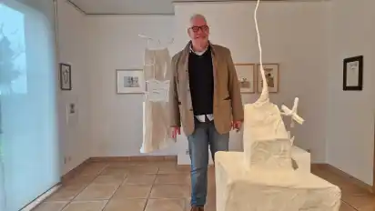 Ausstellungen 2025 in Hude: Galerie am Stall präsentiert Vielfalt