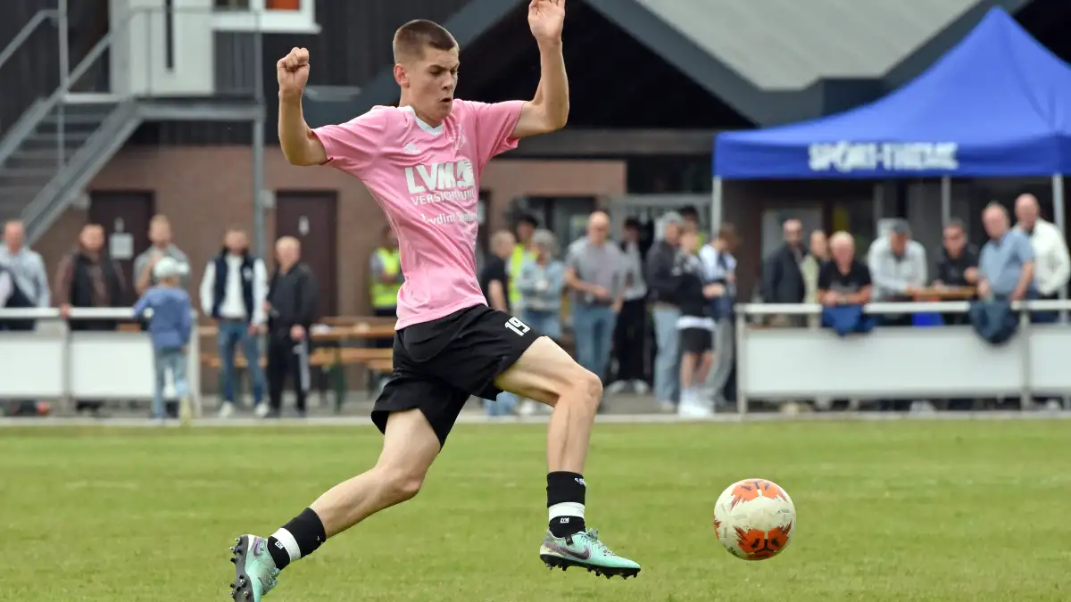 Fußball-Kreisliga Osterholz: Kreker behält vom Punkt die Nerven