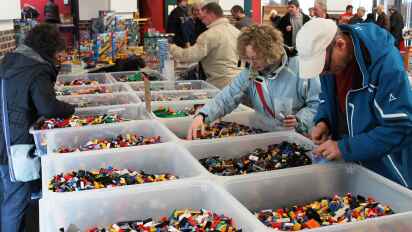 Zum 30. Mal: Lego- und Playmobil-Börse in Delmenhorst