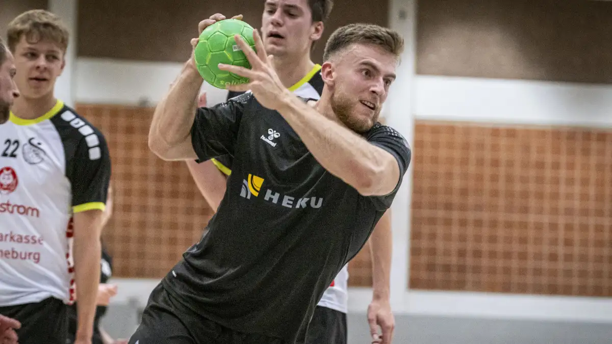 Handball-Verbandsliga: SG Achim/Baden II gewinnt knapp in Altenwalde