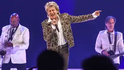 Rod Stewart begeistert in Bremen: Konzert in ausverkaufter ÖVB-Arena
