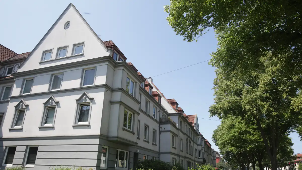 Gröpelingen: "Roter Block" erhält historische Fassade zurück