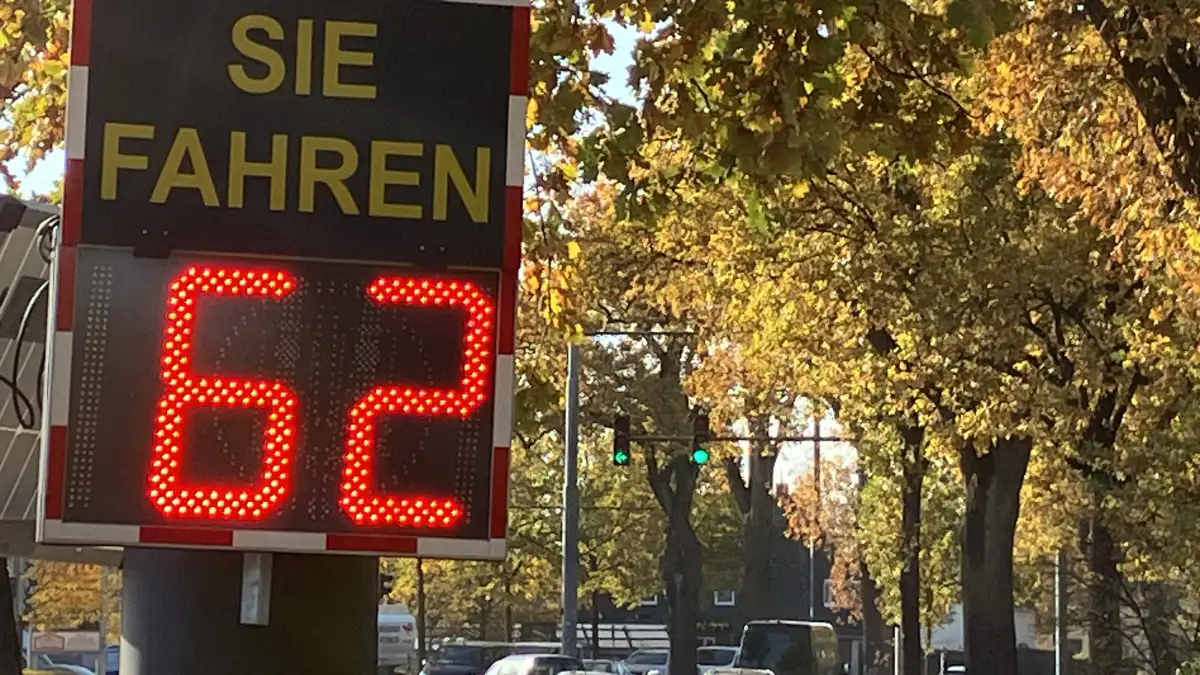 Borgfeld verbessert Einsatz von Geschwindigkeitsmesstafeln