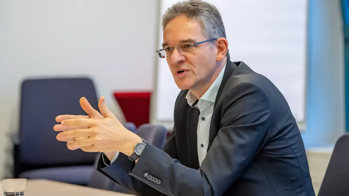 Weniger freie Stellen, mehr Arbeitslose im Landkreis Verden