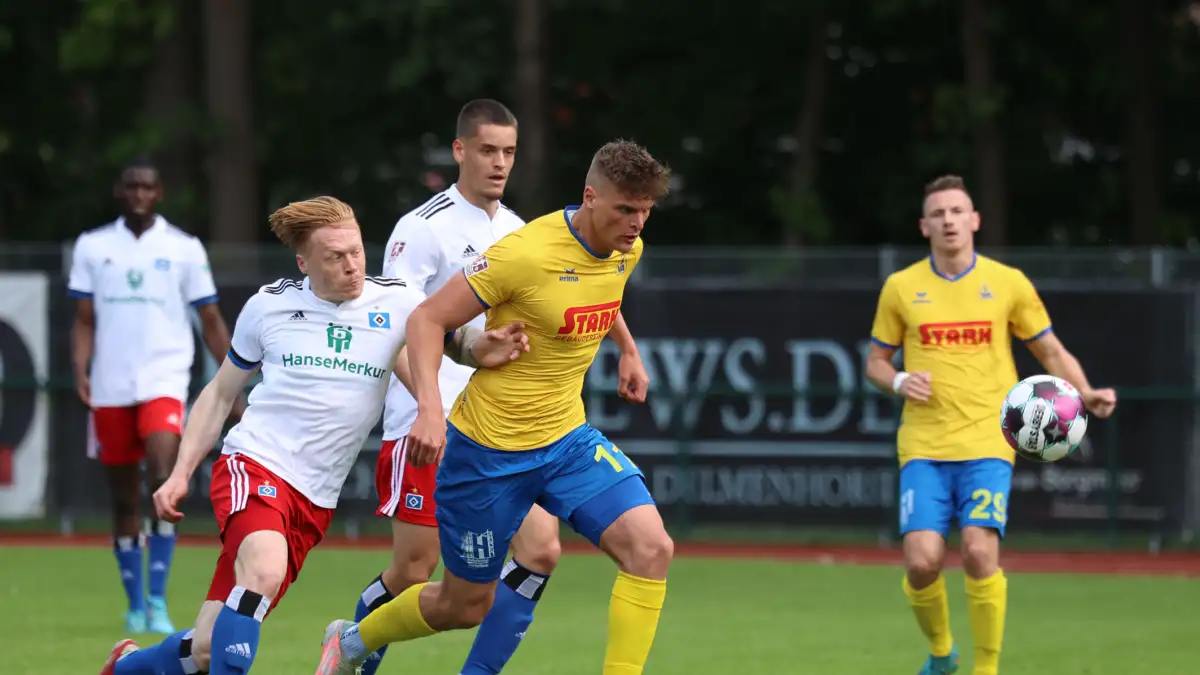 Ex-Stürmer von Atlas Delmenhorst: Marek Janssen gibt Frust-Interview