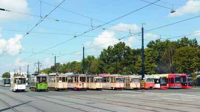 150 Jahre BSAG: Historische Schaufahrt in Bremer Obernstraße
